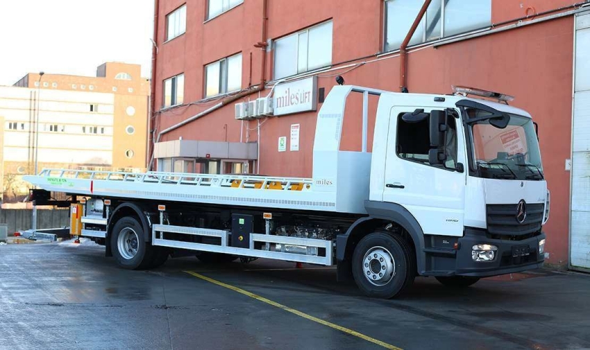 Steel Sliding Platform - Miles Fahrzeugbau Gmbh