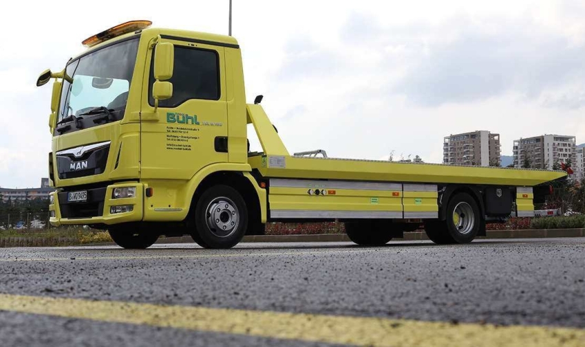 Steel Sliding Platform - Miles Fahrzeugbau Gmbh