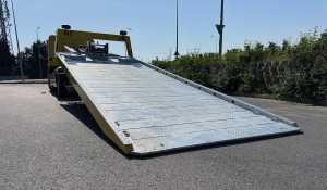 Steel Sliding Platform - Miles Fahrzeugbau Gmbh